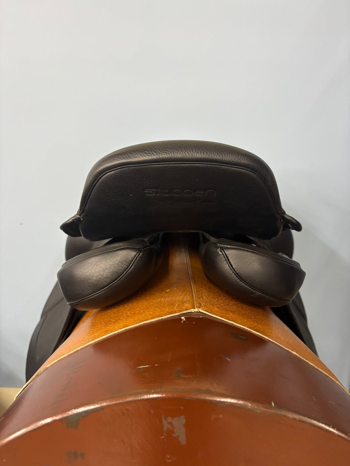 REV Martin 17.5" · Stubben North America